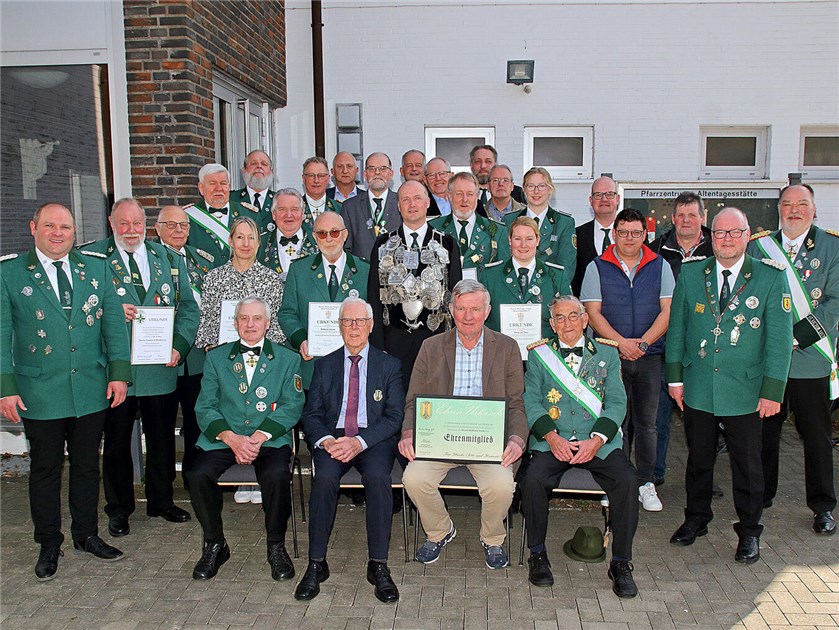 Besondere Ehrungen bei den Borther Schützen
