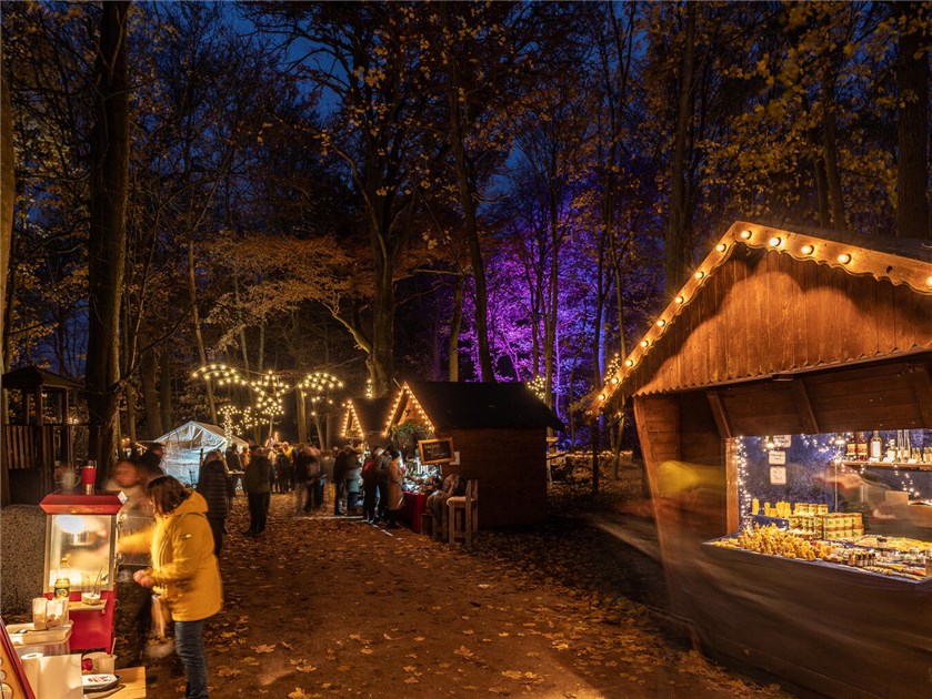 Der Weihnachtsmarkt auf Schloss Walbeck startet